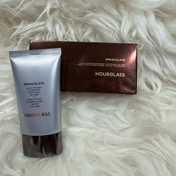 Hourglass | Makeup | Hourglass Immaculate Mattyfying Liquid Powder ...